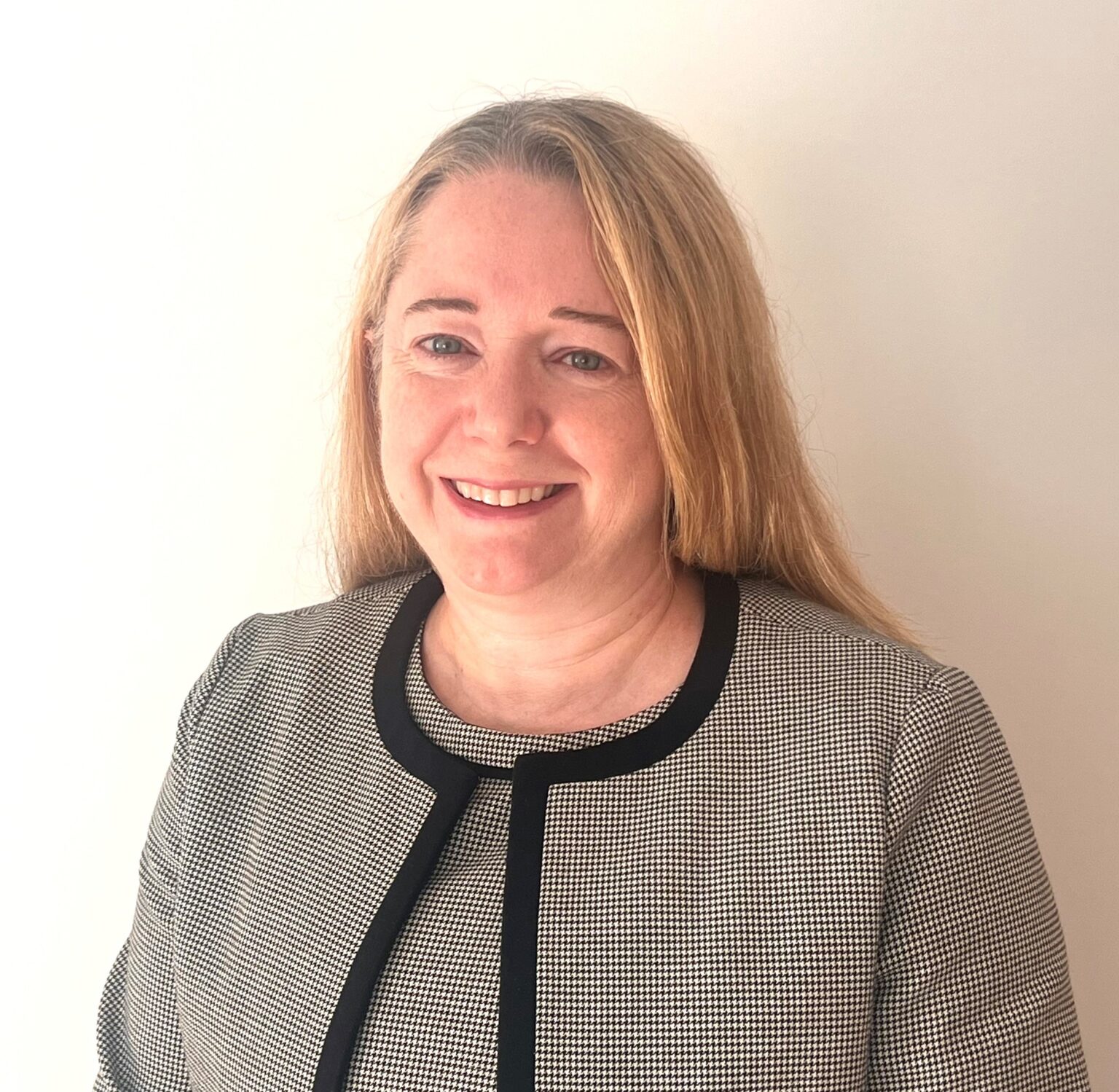 Dr Kate Medlow - Maidstone and Tunbridge Wells NHS Trust